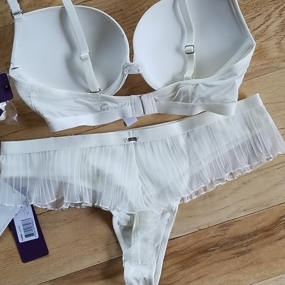 Lisca | Intimates & Sleepwear | Lisca Bra Panty W Swarovski Crystals ...